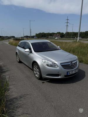 Grey Opel Insignia 2009 in Kaunas, with an engine capacity of 2.00 L and mileage of 286 thousand km for 1700 €, photo 3 on AUTOMOTO.COM.LV