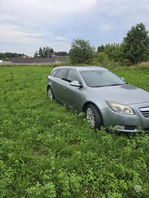 Pelēks Opel Insignia 2009 Molėtai, ar dzinēja tilpumu 1.96 L un nobraukumu 385 tūkst. km par 1990 €, foto  vietnē AUTOMOTO.COM.LV
