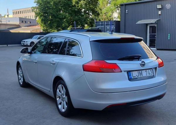 Pelēks Opel Insignia 2009 Viļņa, ar dzinēja tilpumu 1.96 L un nobraukumu 350 tūkst. km par 2900 €, foto 5 vietnē AUTOMOTO.COM.LV