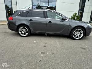 Grey Opel Insignia 2009 in Kaunas, with an engine capacity of 2.00 L and mileage of 300 thousand km for 1600 €, photo 3 on AUTOMOTO.COM.LV