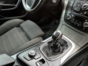 Grey Opel Insignia 2009 in Kaunas, with an engine capacity of 2.00 L and mileage of 300 thousand km for 1600 €, photo 14 on AUTOMOTO.COM.LV