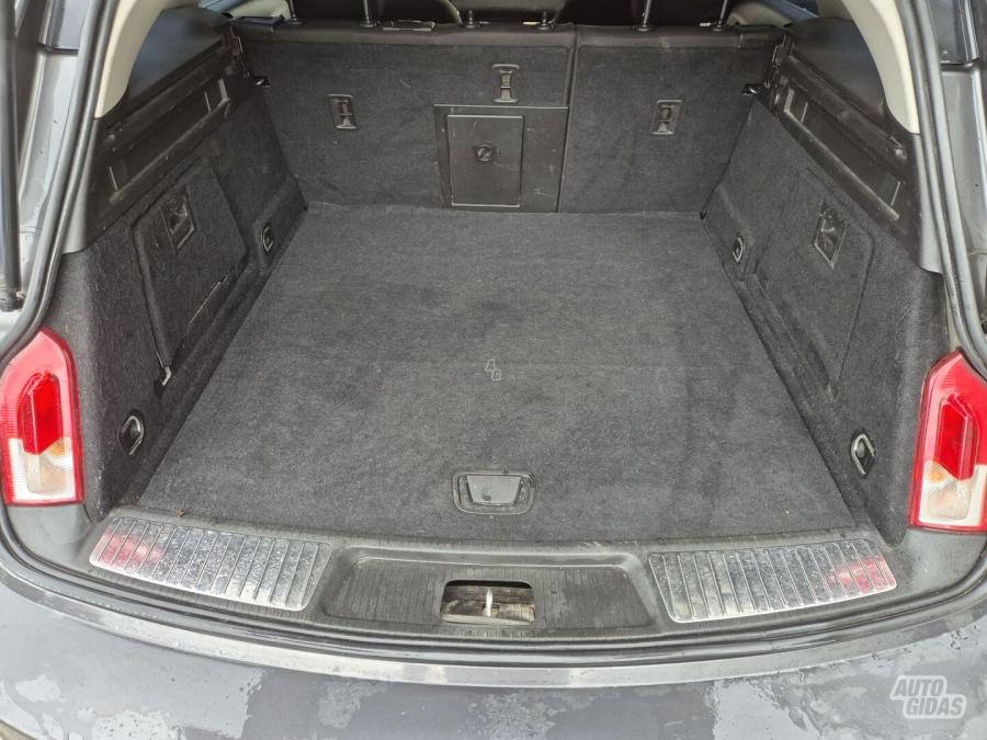 Grey Opel Insignia 2009 in Kaunas, with an engine capacity of 2.00 L and mileage of 300 thousand km for 1600 €, photo 29 on AUTOMOTO.COM.LV