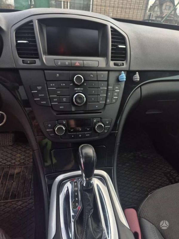 Pelēks Opel Insignia 2009 Kėdainiai, ar dzinēja tilpumu 1.96 L un nobraukumu 310 tūkst. km par 1850 €, foto 10 vietnē AUTOMOTO.COM.LV
