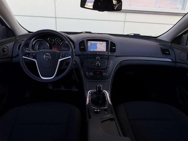Pelēks Opel Insignia 2009 Kretinga, ar dzinēja tilpumu 1.96 L un nobraukumu 277 tūkst. km par 3750 €, foto 9 vietnē AUTOMOTO.COM.LV