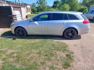 Grey Opel Insignia 2009 in Jelgava, with an engine capacity of 2.00 L and mileage of 295 thousand km for 3000 €, photo  on AUTOMOTO.COM.LV