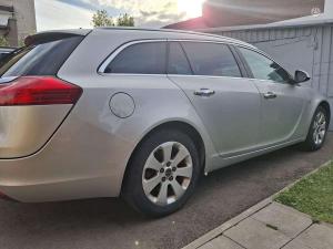 Grey Opel Insignia 2009 in Siauliai, with an engine capacity of 1.96 L and mileage of 314 thousand km for 1750 €, photo 7 on AUTOMOTO.COM.LV