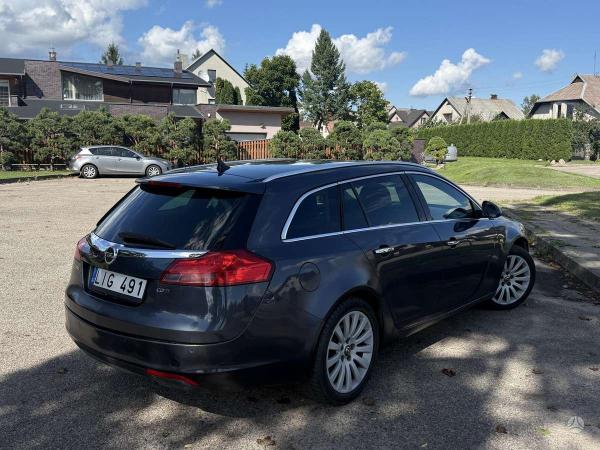 Grey Opel Insignia 2009 in Alytus, with an engine capacity of 1.96 L and mileage of 300 thousand km for 2800 €, photo 5 on AUTOMOTO.COM.LV
