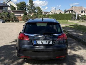 Grey Opel Insignia 2009 in Alytus, with an engine capacity of 1.96 L and mileage of 300 thousand km for 2800 €, photo 10 on AUTOMOTO.COM.LV