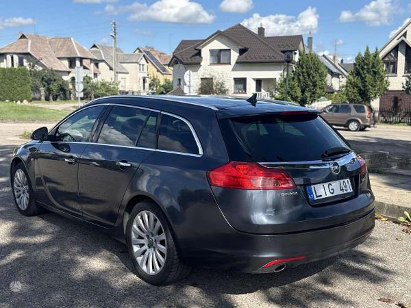 Grey Opel Insignia 2009 in Alytus, with an engine capacity of 1.96 L and mileage of 300 thousand km for 2800 €, photo 11 on AUTOMOTO.COM.LV