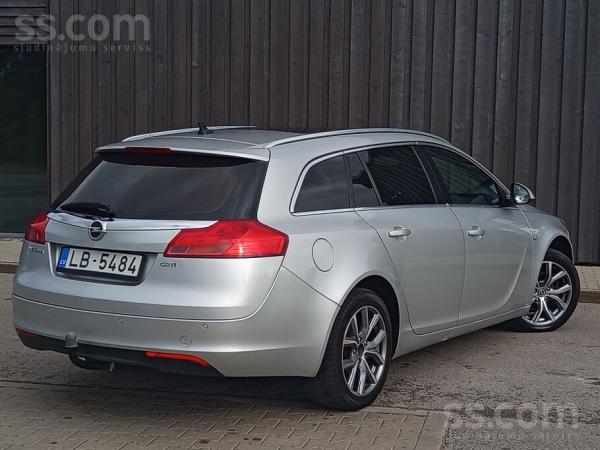 Pelēks Opel Insignia 2009 Tukums, ar dzinēja tilpumu 2.00 L un nobraukumu 297 tūkst. km par 2500 €, foto 4 vietnē AUTOMOTO.COM.LV