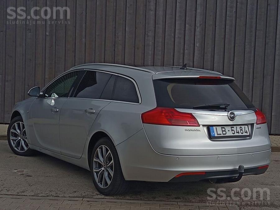 Pelēks Opel Insignia 2009 Tukums, ar dzinēja tilpumu 2.00 L un nobraukumu 297 tūkst. km par 2500 €, foto 5 vietnē AUTOMOTO.COM.LV