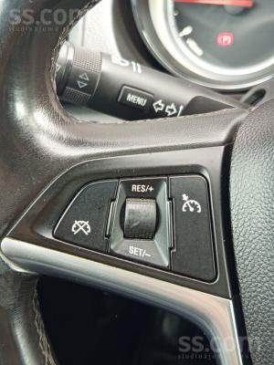 Pelēks Opel Insignia 2009 Tukums, ar dzinēja tilpumu 2.00 L un nobraukumu 297 tūkst. km par 2500 €, foto 7 vietnē AUTOMOTO.COM.LV