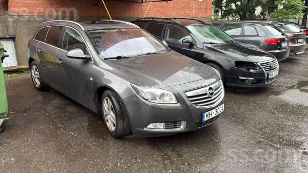 Серый Опель Инсигния 2009 в Рига, объемом двигателя 2.00 л и пробегом 31 тыс. км за 1400 €, фото 1 на AUTOMOTO.COM.LV