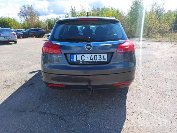Pelēks Opel Insignia 2009 Daugavpils, ar dzinēja tilpumu 1.80 L un nobraukumu 0 tūkst. km par 3180 €, foto 7 vietnē AUTOMOTO.COM.LV