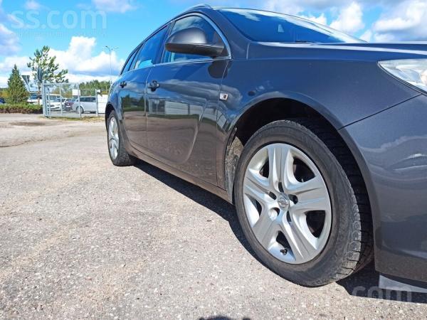 Pelēks Opel Insignia 2009 Daugavpils, ar dzinēja tilpumu 1.80 L un nobraukumu 0 tūkst. km par 3180 €, foto 10 vietnē AUTOMOTO.COM.LV
