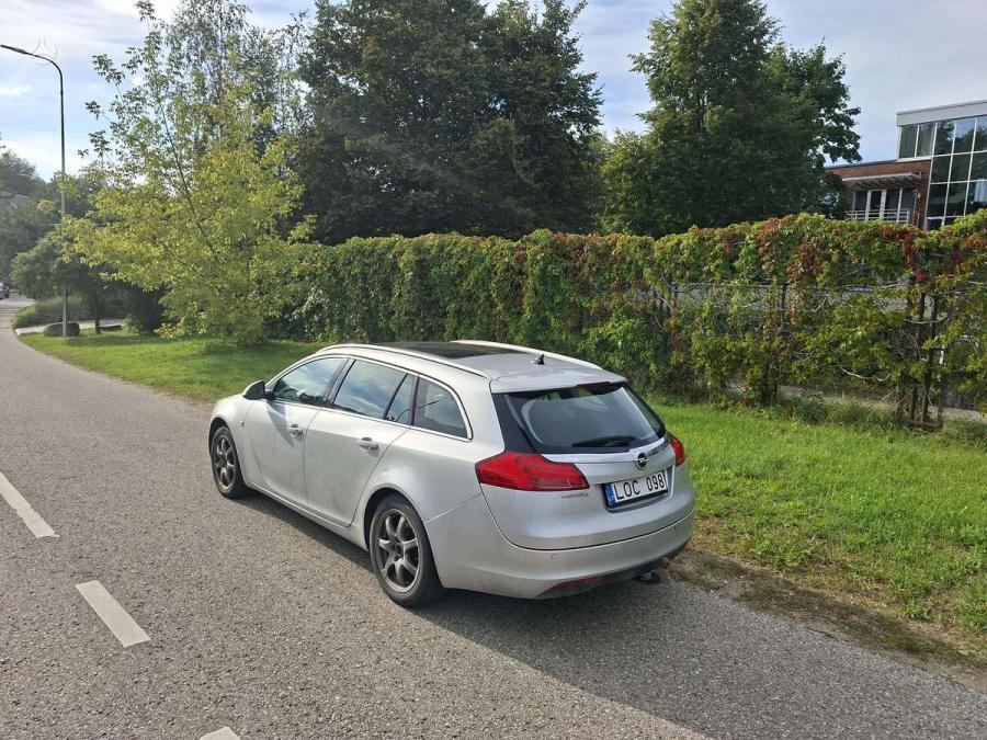Pelēks Opel Insignia 2009 Viļņa, ar dzinēja tilpumu 1.96 L un nobraukumu 300 tūkst. km par 2177 €, foto 5 vietnē AUTOMOTO.COM.LV