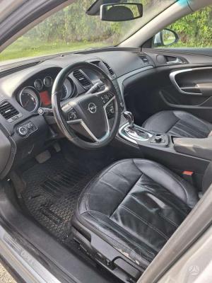 Pelēks Opel Insignia 2009 Viļņa, ar dzinēja tilpumu 1.96 L un nobraukumu 300 tūkst. km par 2177 €, foto 6 vietnē AUTOMOTO.COM.LV
