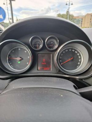 Pelēks Opel Insignia 2009 Viļņa, ar dzinēja tilpumu 1.96 L un nobraukumu 300 tūkst. km par 2177 €, foto 8 vietnē AUTOMOTO.COM.LV