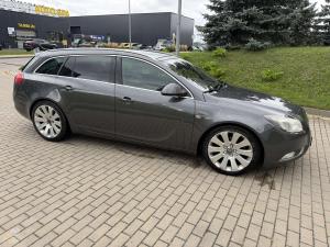 Grey Opel Insignia 2009 in Vilnius, with an engine capacity of 1.96 L and mileage of 335 thousand km for 2100 €, photo 3 on AUTOMOTO.COM.LV