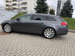 Grey Opel Insignia 2009 in Vilnius, with an engine capacity of 1.96 L and mileage of 335 thousand km for 2100 €, photo 8 on AUTOMOTO.COM.LV