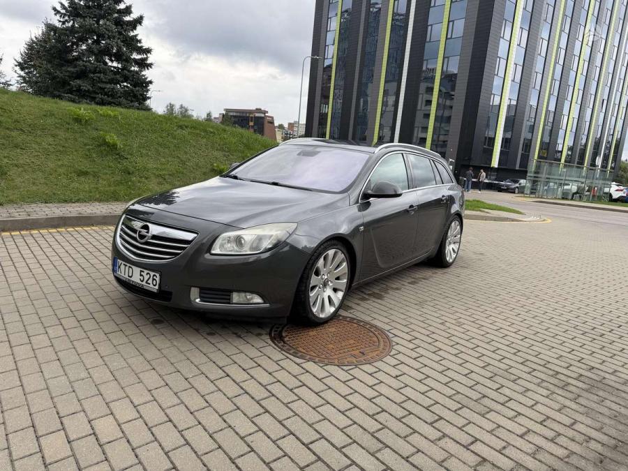Grey Opel Insignia 2009 in Vilnius, with an engine capacity of 1.96 L and mileage of 335 thousand km for 2100 €, photo 17 on AUTOMOTO.COM.LV