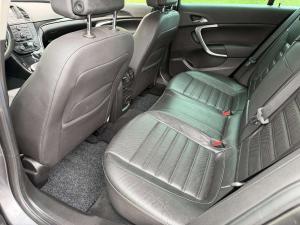 Grey Opel Insignia 2009 in Vilnius, with an engine capacity of 1.96 L and mileage of 335 thousand km for 2100 €, photo 21 on AUTOMOTO.COM.LV