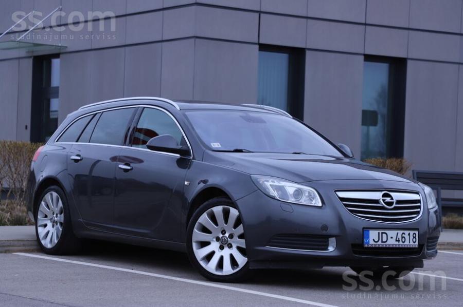 Grey Opel Insignia 2010 in Tukums, with an engine capacity of 2.00 L and mileage of 0 thousand km for 4900 €, photo 2 on AUTOMOTO.COM.LV