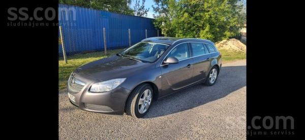 Pelēks Opel Insignia 2010 Rīga, ar dzinēja tilpumu 2.00 L un nobraukumu 285 tūkst. km par 2700 €, foto 1 vietnē AUTOMOTO.COM.LV