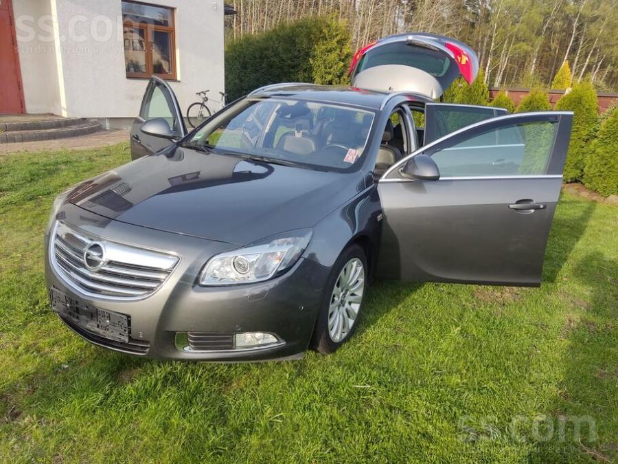 Pelēks Opel Insignia 2010 Rīga, ar dzinēja tilpumu 2.00 L un nobraukumu 218 tūkst. km par 3250 €, foto 1 vietnē AUTOMOTO.COM.LV