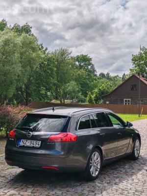 Pelēks Opel Insignia 2010 Kuldīga, ar dzinēja tilpumu 2.00 L un nobraukumu 212 tūkst. km par 3900 €, foto 5 vietnē AUTOMOTO.COM.LV