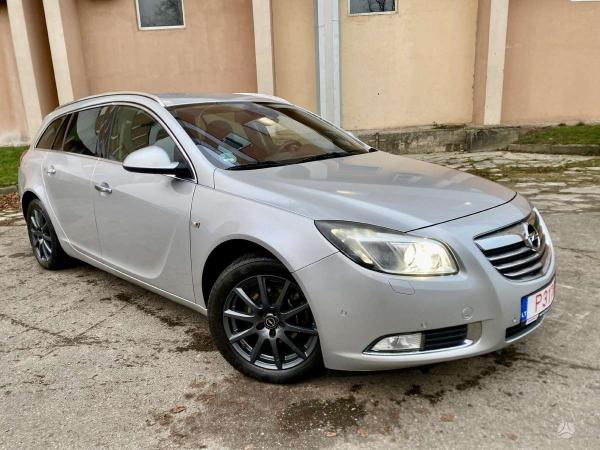 Pelēks Opel Insignia 2010 Šauļi, ar dzinēja tilpumu 1.96 L un nobraukumu 280 tūkst. km par 3199 €, foto 1 vietnē AUTOMOTO.COM.LV