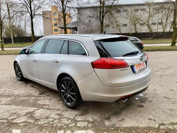 Pelēks Opel Insignia 2010 Šauļi, ar dzinēja tilpumu 1.96 L un nobraukumu 280 tūkst. km par 3199 €, foto 3 vietnē AUTOMOTO.COM.LV