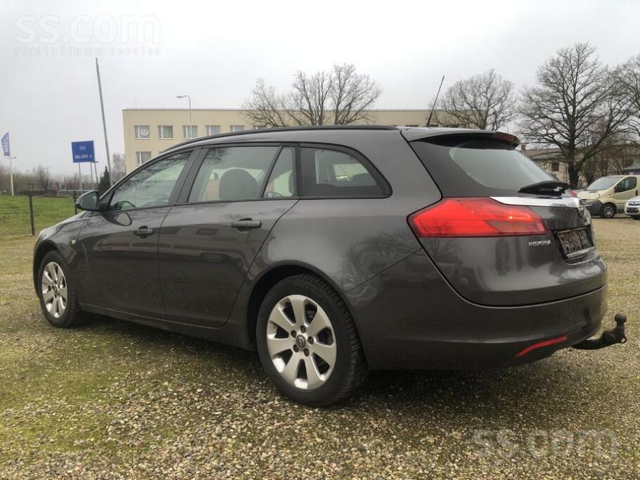 Pelēks Opel Insignia 2010 Valmiera, ar dzinēja tilpumu 2.00 L un nobraukumu 224 tūkst. km par 2990 €, foto 4 vietnē AUTOMOTO.COM.LV