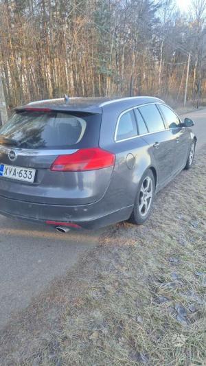 Pelēks Opel Insignia 2010 Kauņa, ar dzinēja tilpumu 1.60 L un nobraukumu 263 tūkst. km par 1850 €, foto 3 vietnē AUTOMOTO.COM.LV