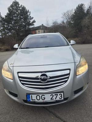 Pelēks Opel Insignia 2010 Naujoji Akmenė, ar dzinēja tilpumu 1.96 L un nobraukumu 274 tūkst. km par 2600 €, foto 2 vietnē AUTOMOTO.COM.LV