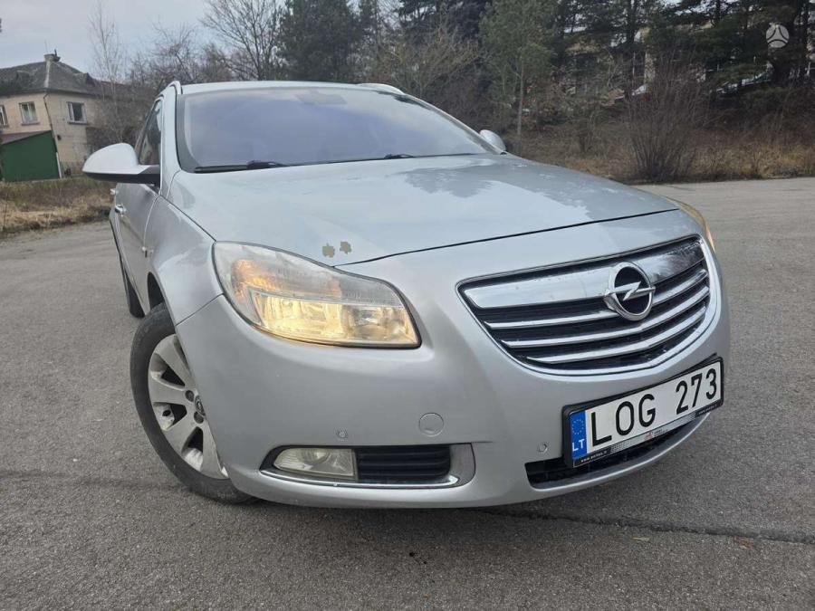 Pelēks Opel Insignia 2010 Naujoji Akmenė, ar dzinēja tilpumu 1.96 L un nobraukumu 274 tūkst. km par 2600 €, foto 3 vietnē AUTOMOTO.COM.LV