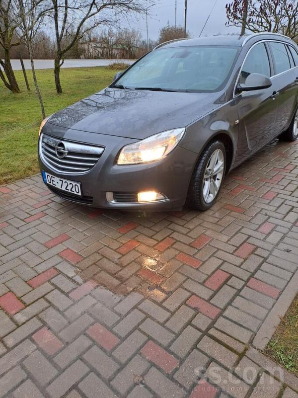 Pelēks Opel Insignia 2010 Jēkabpils, ar dzinēja tilpumu 2.00 L un nobraukumu 342 tūkst. km par 3500 €, foto 1 vietnē AUTOMOTO.COM.LV