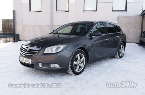Grey Opel Insignia 2010 in Tartu, with an engine capacity of 2.00 L and mileage of 305 thousand km for 3300 €, photo 1 on AUTOMOTO.COM.LV