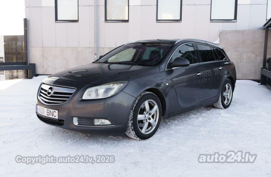 Grey Opel Insignia 2010 in Tartu, with an engine capacity of 2.00 L and mileage of 305 thousand km for 3300 €, photo 1 on AUTOMOTO.COM.LV