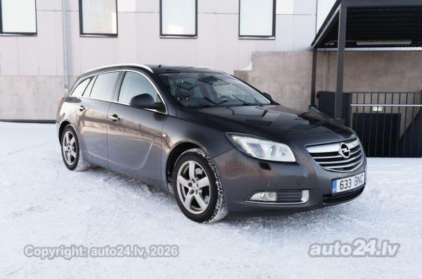 Grey Opel Insignia 2010 in Tartu, with an engine capacity of 2.00 L and mileage of 305 thousand km for 3300 €, photo 2 on AUTOMOTO.COM.LV