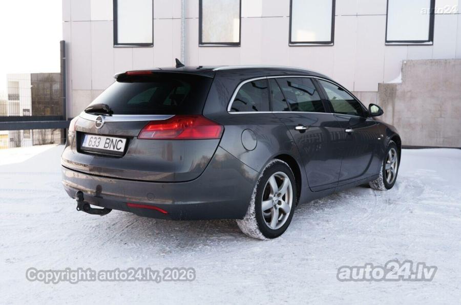 Grey Opel Insignia 2010 in Tartu, with an engine capacity of 2.00 L and mileage of 305 thousand km for 3300 €, photo 3 on AUTOMOTO.COM.LV