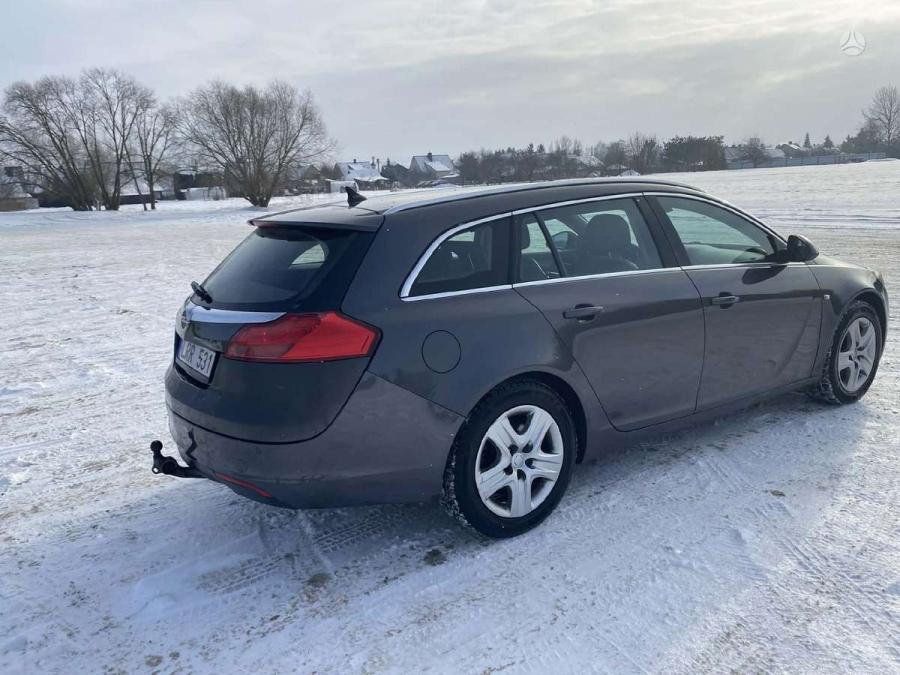 Pelēks Opel Insignia 2010 Vilkaviškis, ar dzinēja tilpumu 1.96 L un nobraukumu 225 tūkst. km par 2900 €, foto 6 vietnē AUTOMOTO.COM.LV