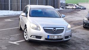 Pelēks Opel Insignia 2010 Panevēža, ar dzinēja tilpumu 2.00 L un nobraukumu 412 tūkst. km par 2500 €, foto  vietnē AUTOMOTO.COM.LV