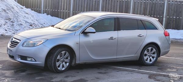 Grey Opel Insignia 2010 in Panevezys, with an engine capacity of 2.00 L and mileage of 412 thousand km for 2500 €, photo 6 on AUTOMOTO.COM.LV