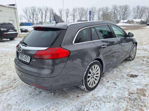 Pelēks Opel Insignia 2010 Kelmė, ar dzinēja tilpumu 2.00 L un nobraukumu 295 tūkst. km par 2650 €, foto 2 vietnē AUTOMOTO.COM.LV