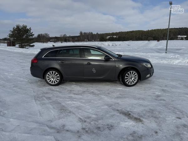 Grey Opel Insignia 2010 in Kaunas, with an engine capacity of 2.00 L and mileage of 315 thousand km for 2850 €, photo 7 on AUTOMOTO.COM.LV
