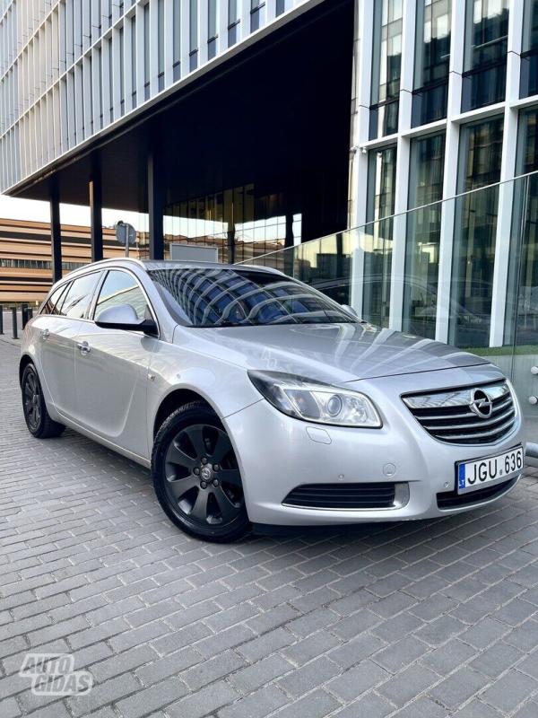 Pelēks Opel Insignia 2010 Viļņa, ar dzinēja tilpumu 2.00 L un nobraukumu 330 tūkst. km par 2250 €, foto 1 vietnē AUTOMOTO.COM.LV