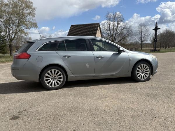 Grey Opel Insignia 2010 in Anyksciai, with an engine capacity of 2.00 L and mileage of 366 thousand km for 2300 €, photo 4 on AUTOMOTO.COM.LV