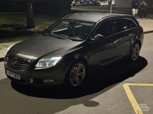Grey Opel Insignia 2010 in Salcininkai, with an engine capacity of 2.00 L and mileage of 270 thousand km for 2700 €, photo 3 on AUTOMOTO.COM.LV