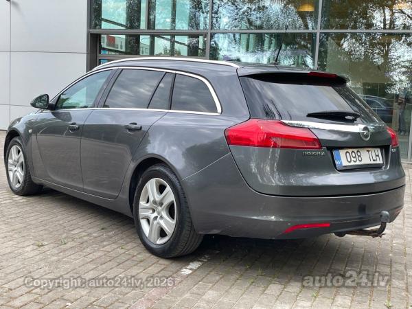 Pelēks Opel Insignia 2010 Tallina, ar dzinēja tilpumu 2.00 L un nobraukumu 0 tūkst. km par 700 €, foto 4 vietnē AUTOMOTO.COM.LV